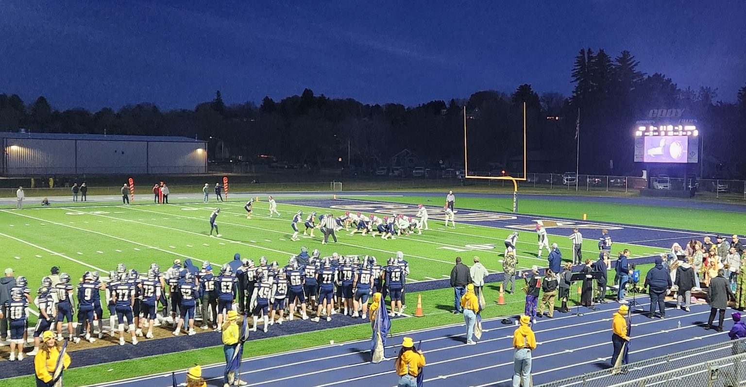 The Cody Broncs Football Team Play In The Semi-Finals For The 6th Year ...